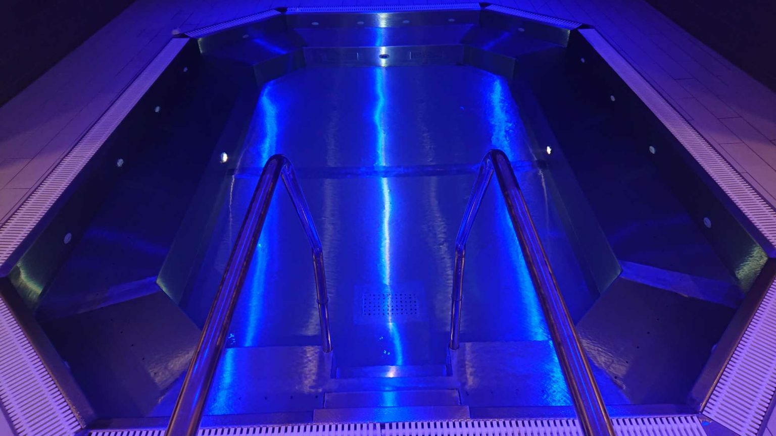 Spa Pools | Design & Build | Topline Pools and Wellness