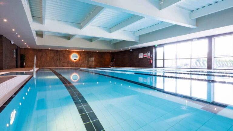 Indoor & Outdoor Spa Retreats and Swimming Pool Builds | Topline Pools ...