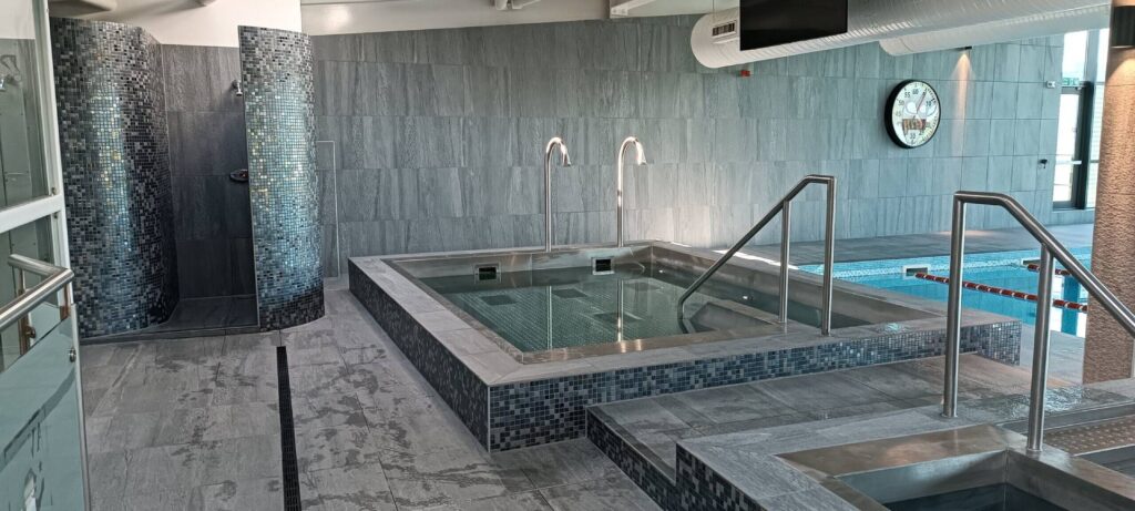 Pool Hall Refurb - hydro pool, plunge pool, sauna & steam room ...