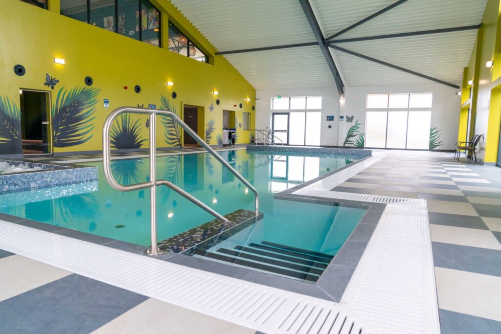Indoor Heated Swimming Pool, Children's Pool and Spa Pool Build ...